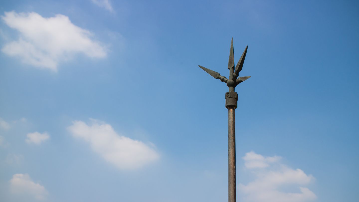 Tipos de para-raios: Quais são os existentes? - eLuxen